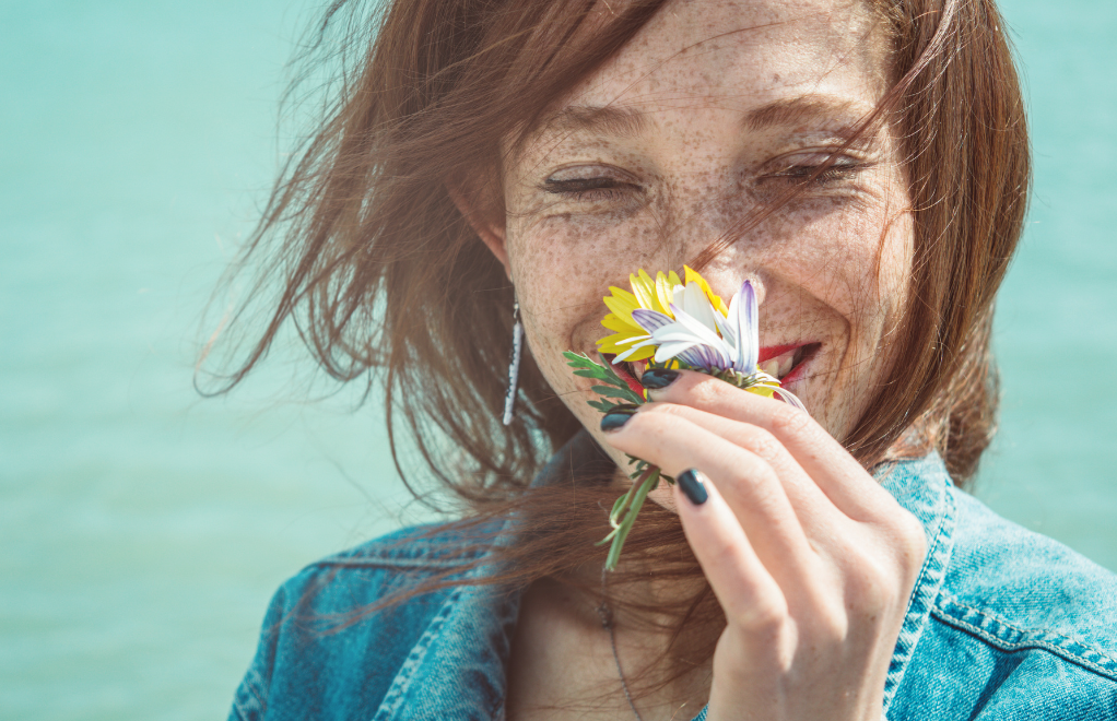 What Does The Holy Spirit Smell Like? All You Need To Know – Coffee and ...